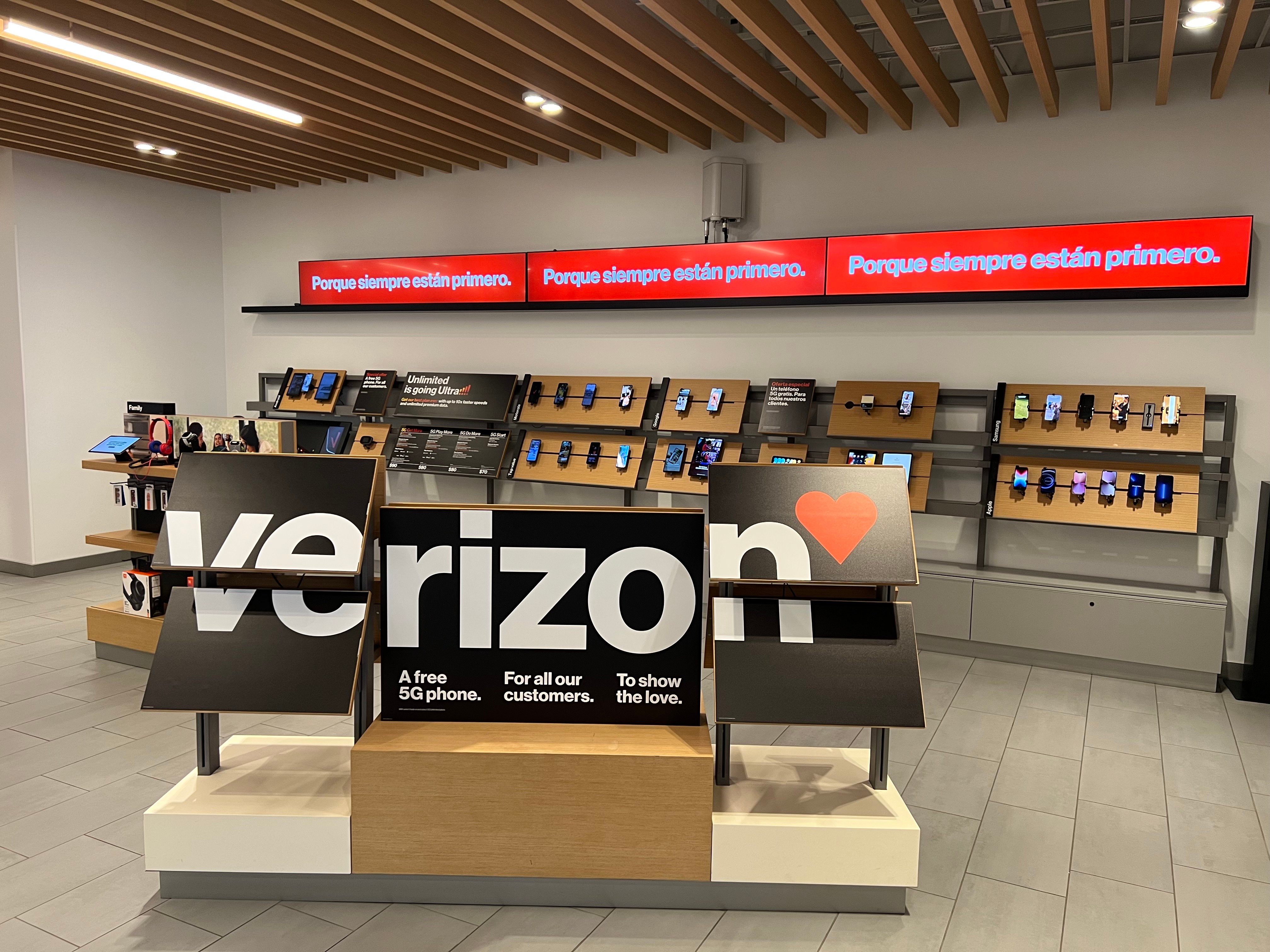 Case Study - Verizon | Creative Realities